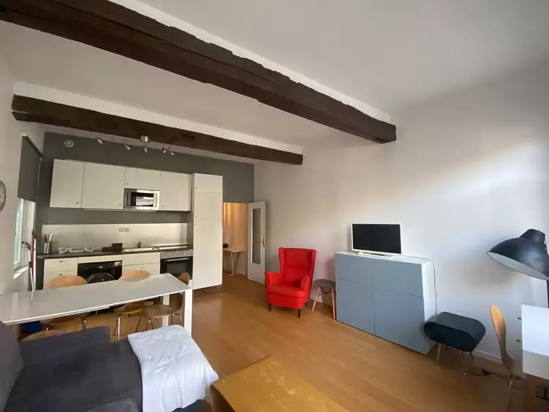 Location appartement 1 pièce 33 m² Lille (59000) - Superimmo