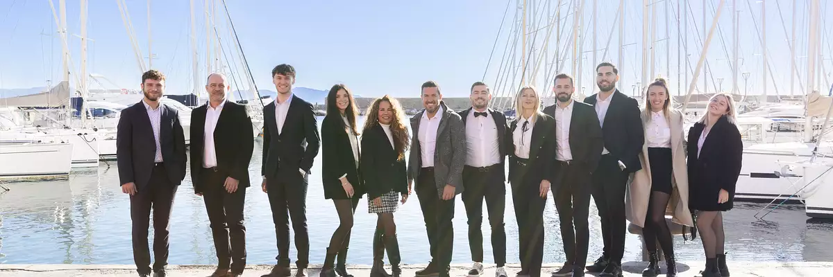 L'équipe AGENCE CHATEAUNEUF IMMOBILIER Châteauneuf-les-Martigues (13220), BOULEVARD PIERRE ...