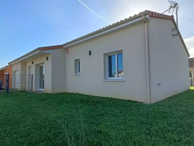 Vente maison 4 pièces 100,6 m² Neuville-de-Poitou (86170) - Superimmo