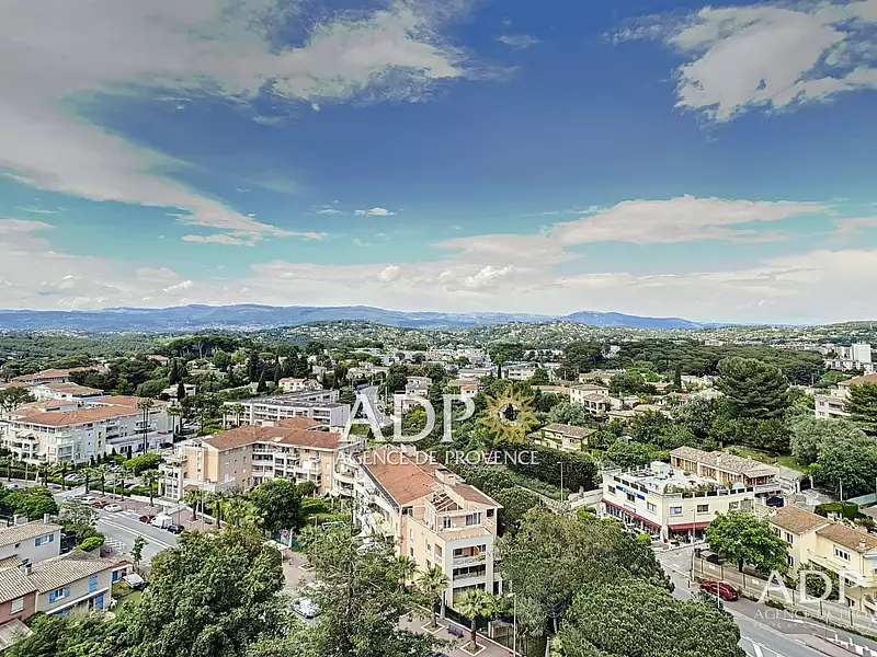 Location appartement 2 pièces 42,53 m² Le Cannet (06110) - Superimmo