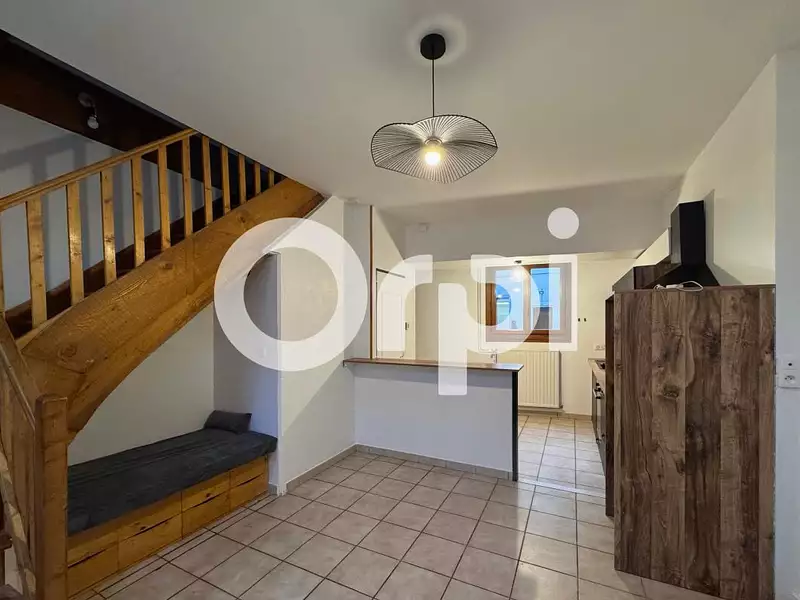 Location maison 5 pièces 72 m² Beaurepaire (38270) - Superimmo