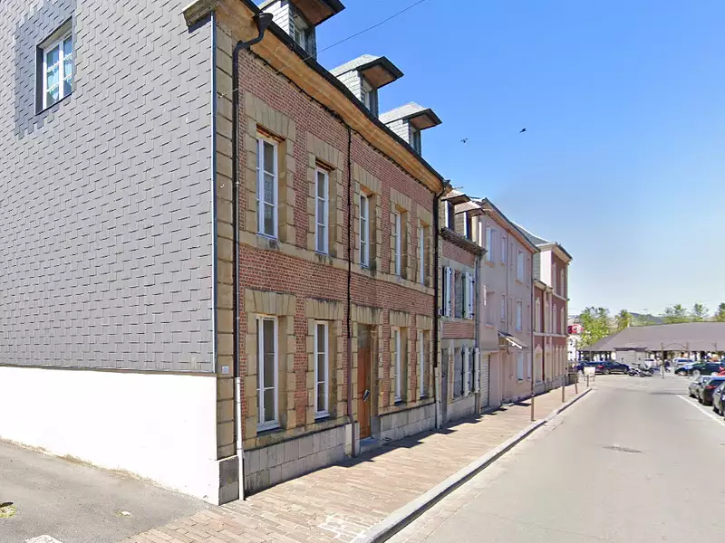 Location appartement 3 pièces 99 m² Rocroi (08230) - Superimmo