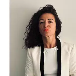 Sarah Foti : Bormes-les-Mimosas (83230) - Superimmo