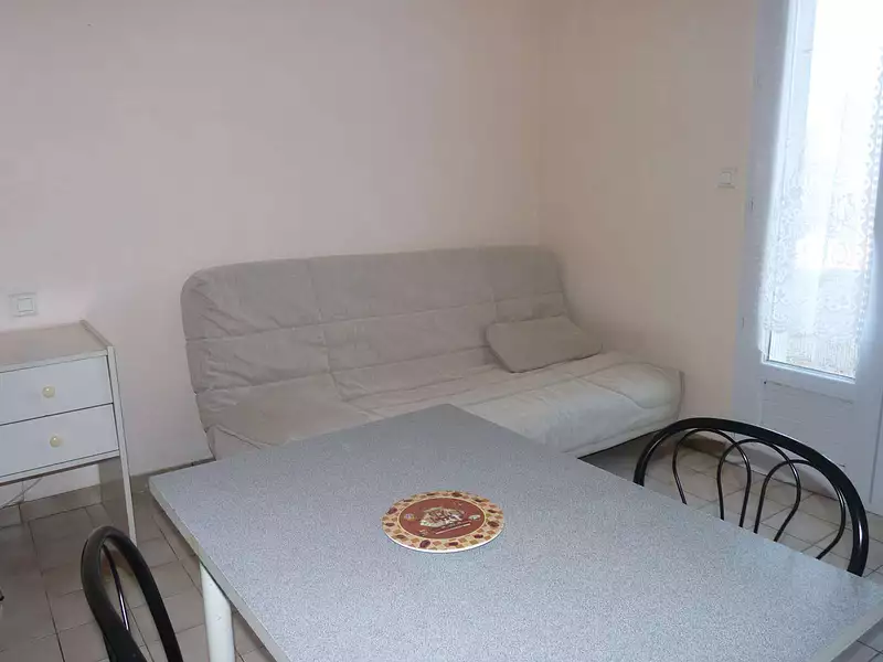 Location appartement 1 pièce 15 m² Egletons (19300) - Superimmo