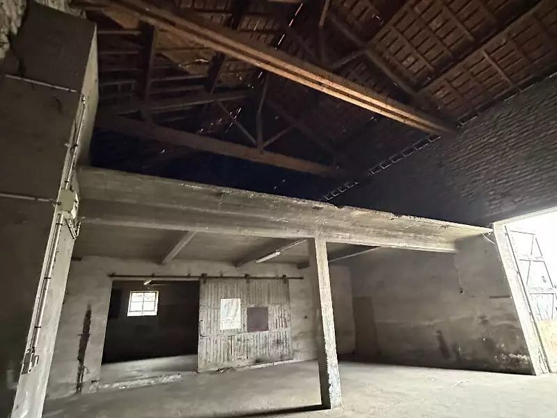 Location divers 4 pièces 240 m² Boyer (71700) - Superimmo