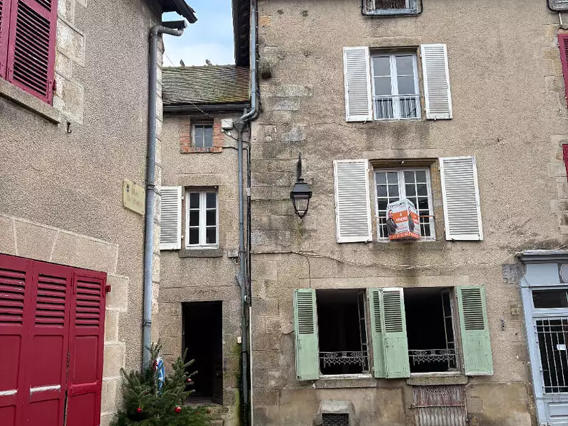 Vente maison 6 pièces 141,2 m² Saint-Benoît-du-Sault (36170) - Superimmo